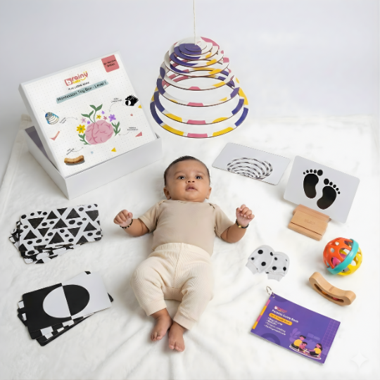 Newborn Baby Toys Gift Set (0-4 Months) | Montessori Toy Box | BrainyT ...